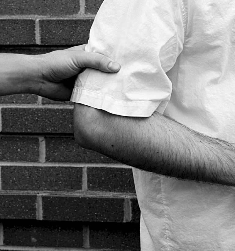 How to Guide a Blind or Low Vision Person, 10 Tips Every Sighted ...